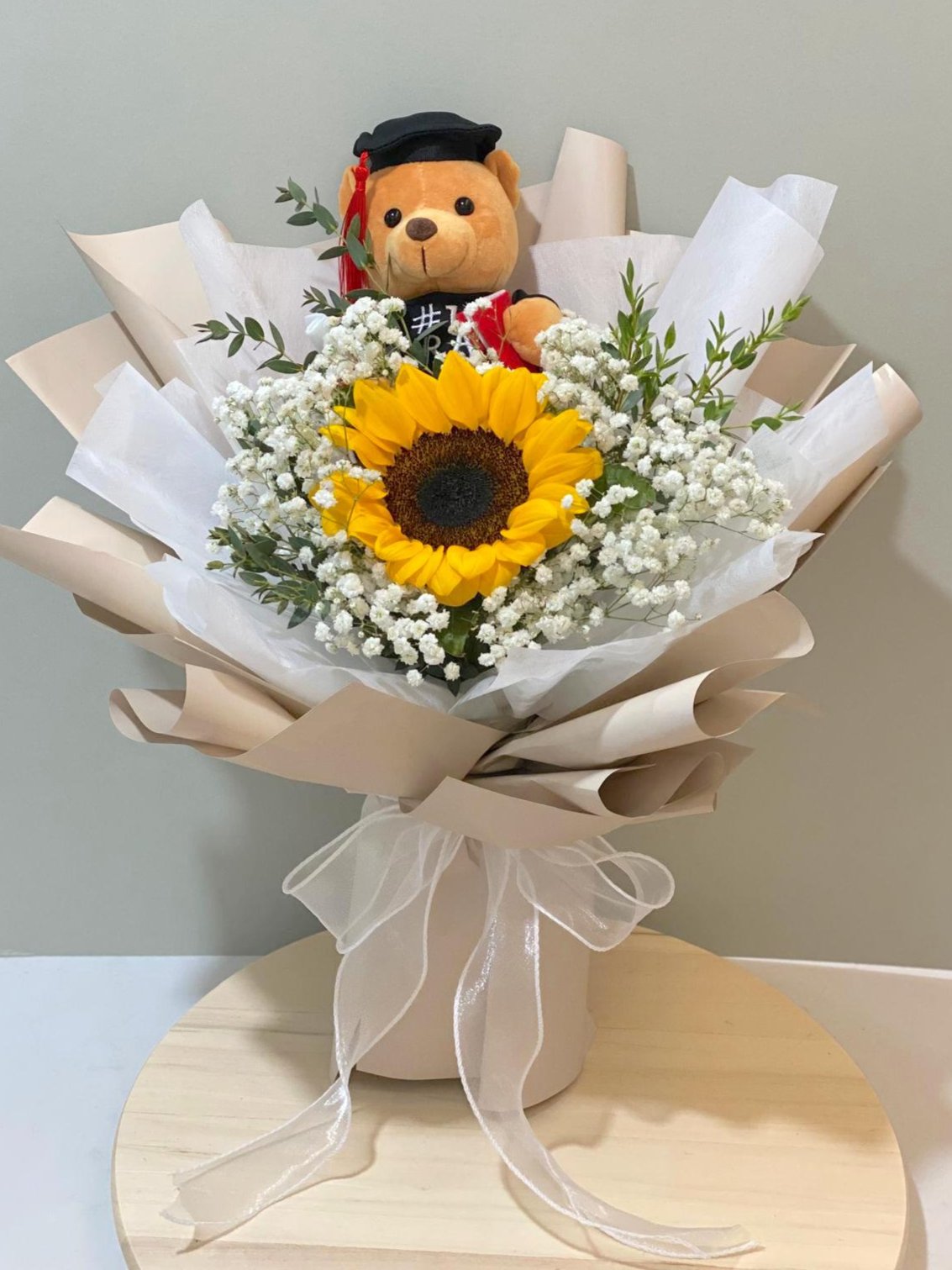 Graduation Flower Bouquet - Graduate! – www.wgifts.sg