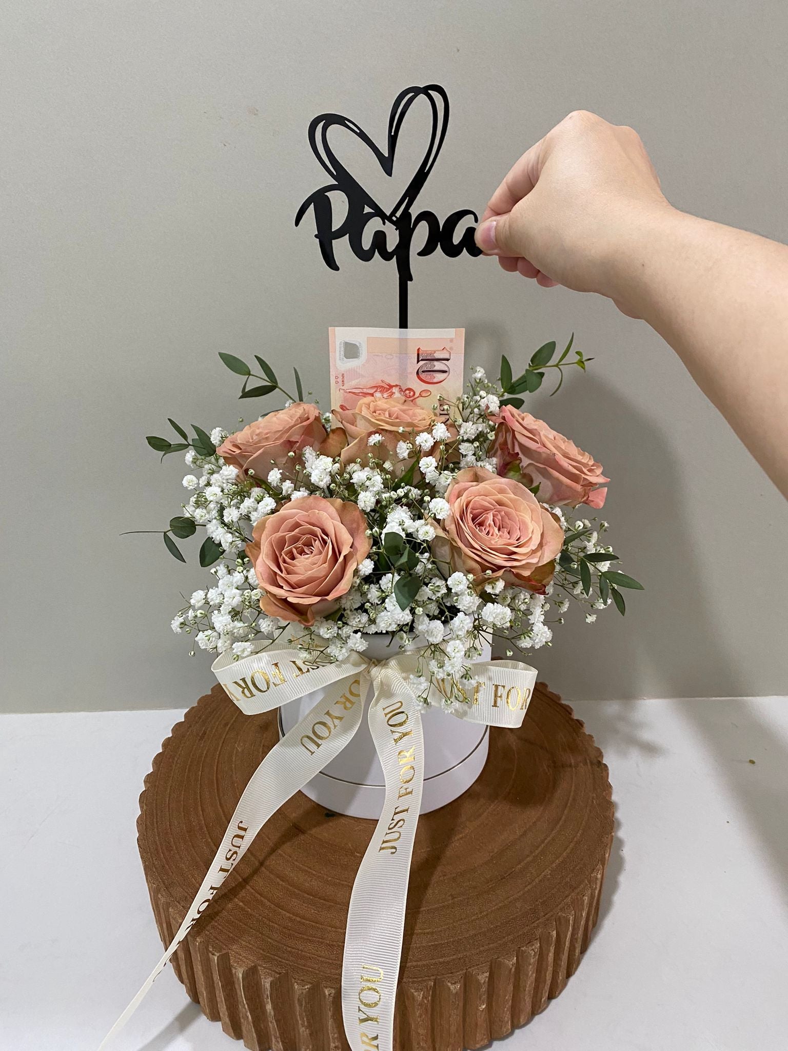 Money Pulling Roses Bloom Box - For Dad – www.wgifts.sg